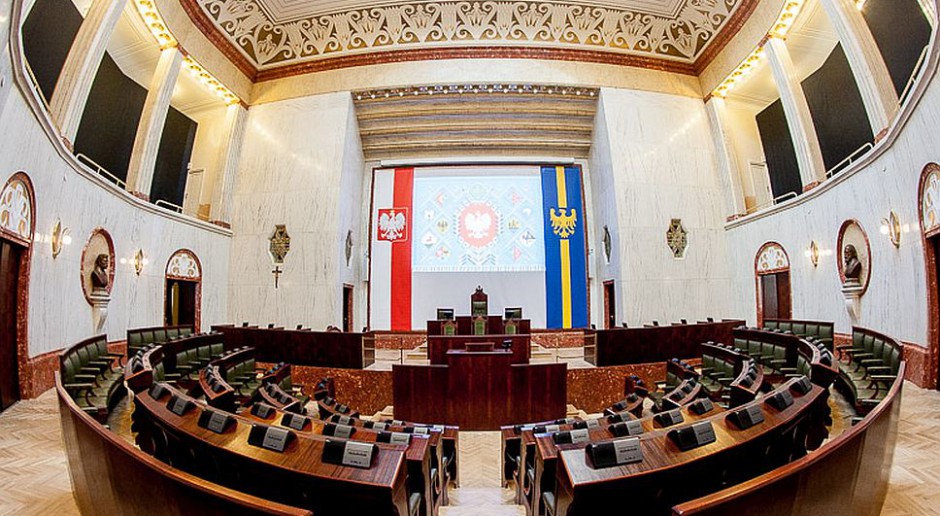 Architektura nieruchomości komercyjnych: projekty, realizacje ...