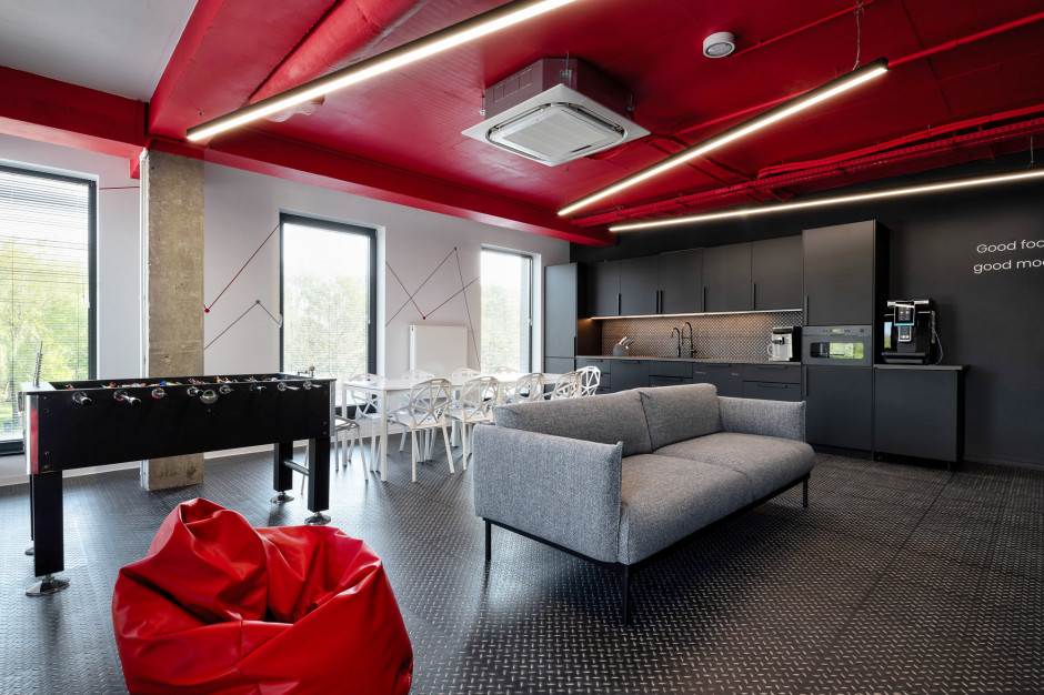 Elastyczna, komfortowa i odważna. Taka jest nowa siedziba 3Soft projektu DNA Architekci
