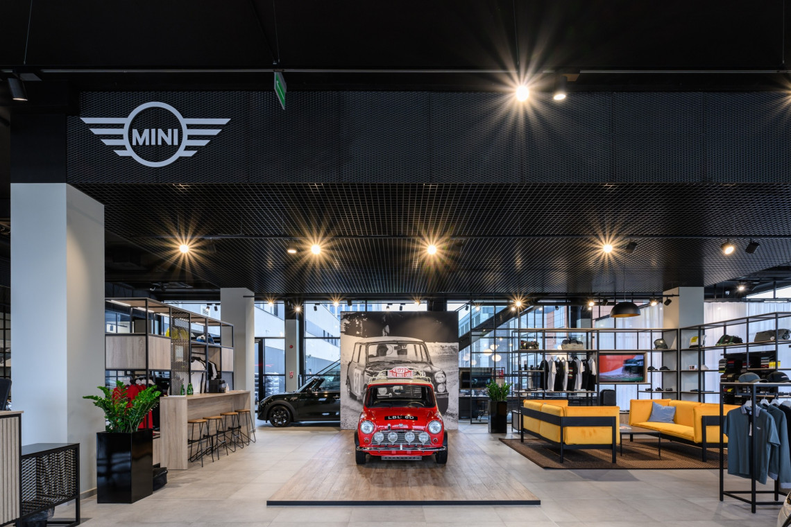Tak wygląda jeden z pierwszych salonów Mini w Polsce w nowej aranżacji