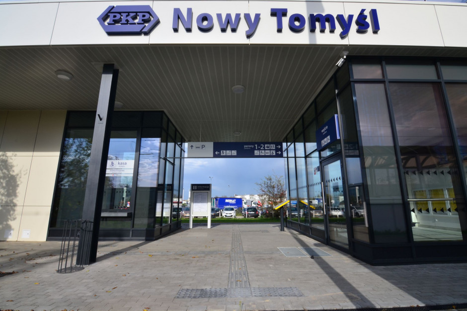 Nowy dworzec w Nowym Tomyślu już otwarty. Jest nowoczesny i ekologiczny