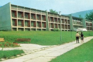 Powojenne dziedzictwo architektoniczne w obiektywie. Powstał film o ...