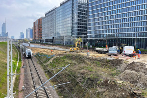 Budowa stacji Warszawa Zachodnia. Trwa połączenie torów dalekobieżnych i podmiejskich na linii ...