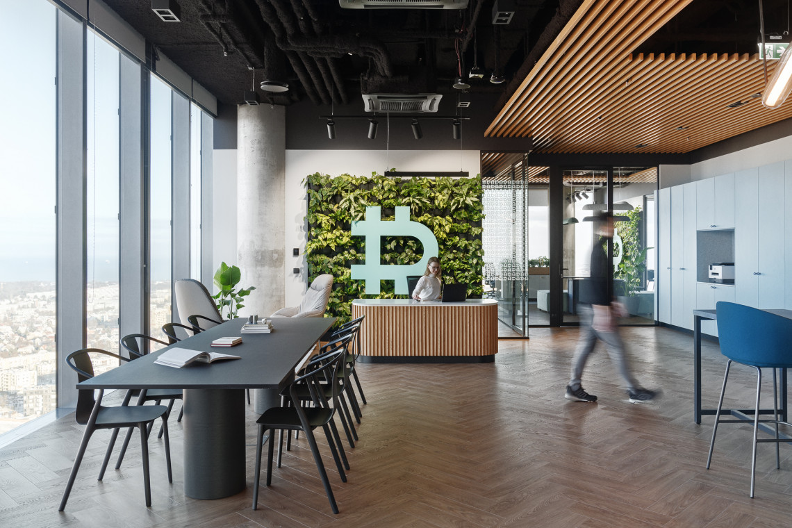 Strefa recepcji: 10 pomysłów z biur w Polsce