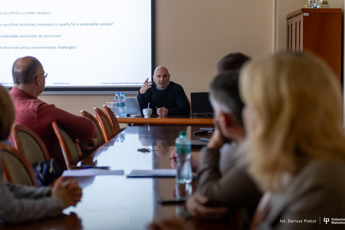 Ekspert w dziedzinie zrównoważonego rozwoju ocenia: Politechnika Białostocka może być zieloną ...