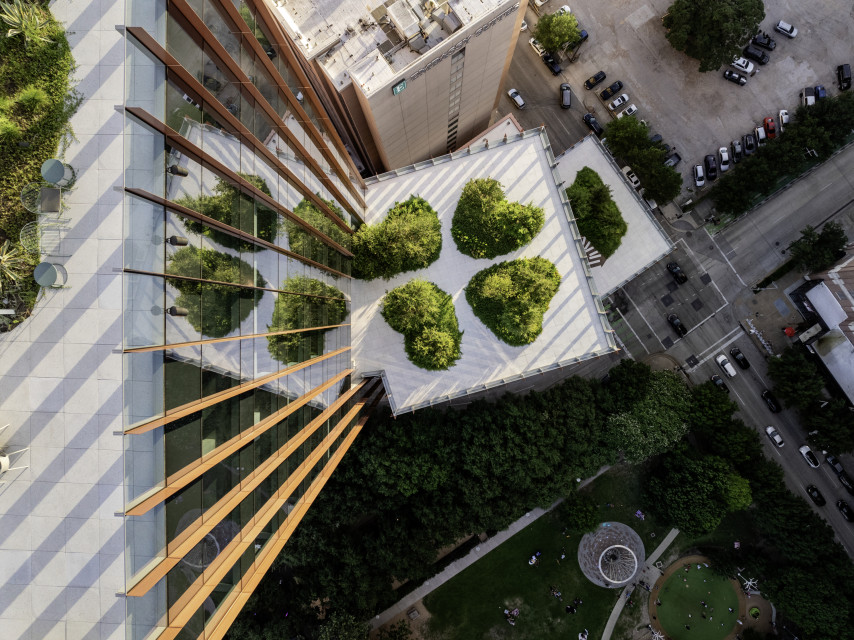 Bjarke Ingels Group potrafią projektować na trudnych działkach. Ten ...