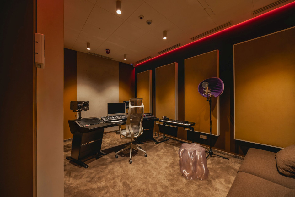 Tak brzmi i wygląda przyszłość. Sony Music otwiera Electric Studio w ...